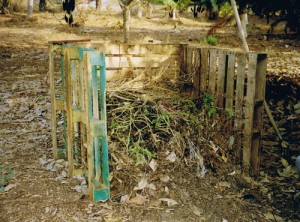 הכנת קומפוסט - ירוק - משתלה אורגנית